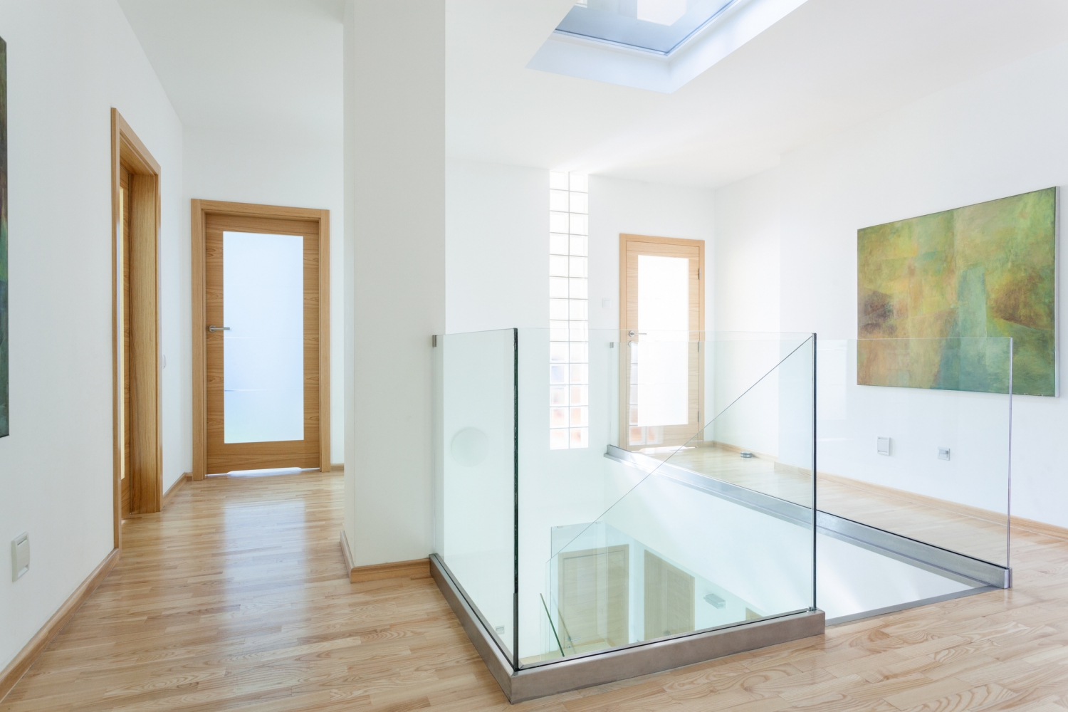 Top 5 Things to Know About Glass Handrail Systems - Golden Glass